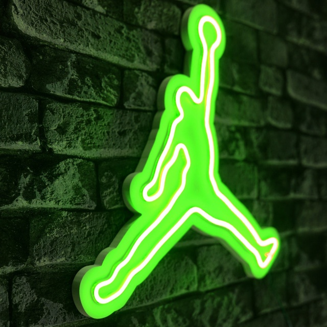 Decoratiune luminoasa verde din plastic Basketball The Home Collection ...